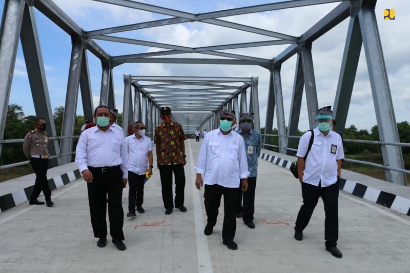 3 Menteri Resmikan Jembatan Terusan Bojonegoro-Blora - IndependensI 3 Menteri Resmikan Jembatan Terusan Bojonegoro-Blora - IndependensI