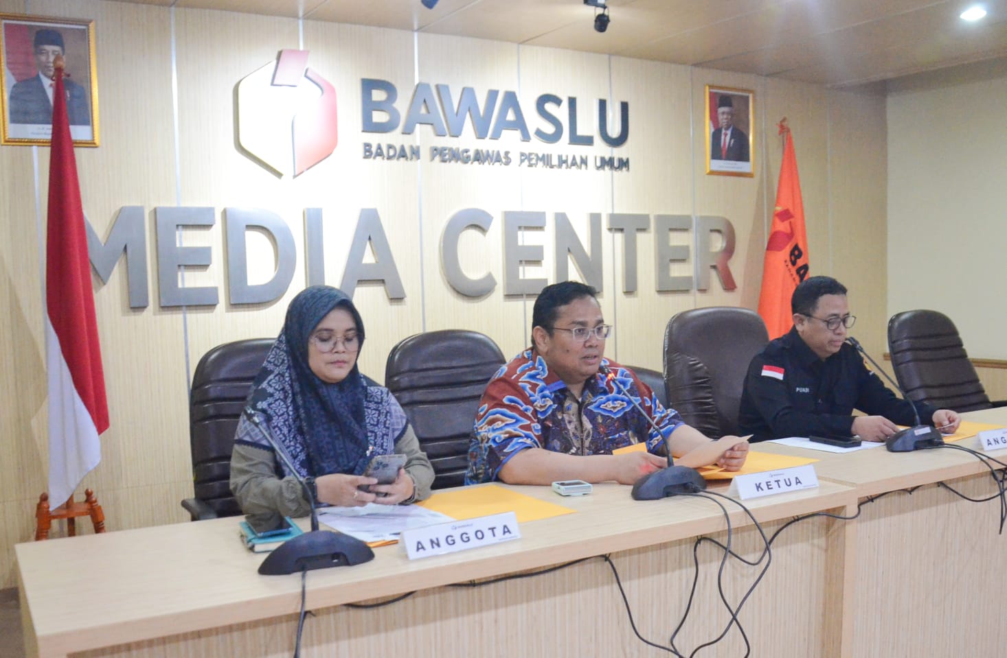 Bawaslu Pastikan 31 Ribu Surat Suara di Taipei Tak Rusak - IndependensI Bawaslu Pastikan 31 Ribu Surat Suara di Taipei Tak Rusak - IndependensI