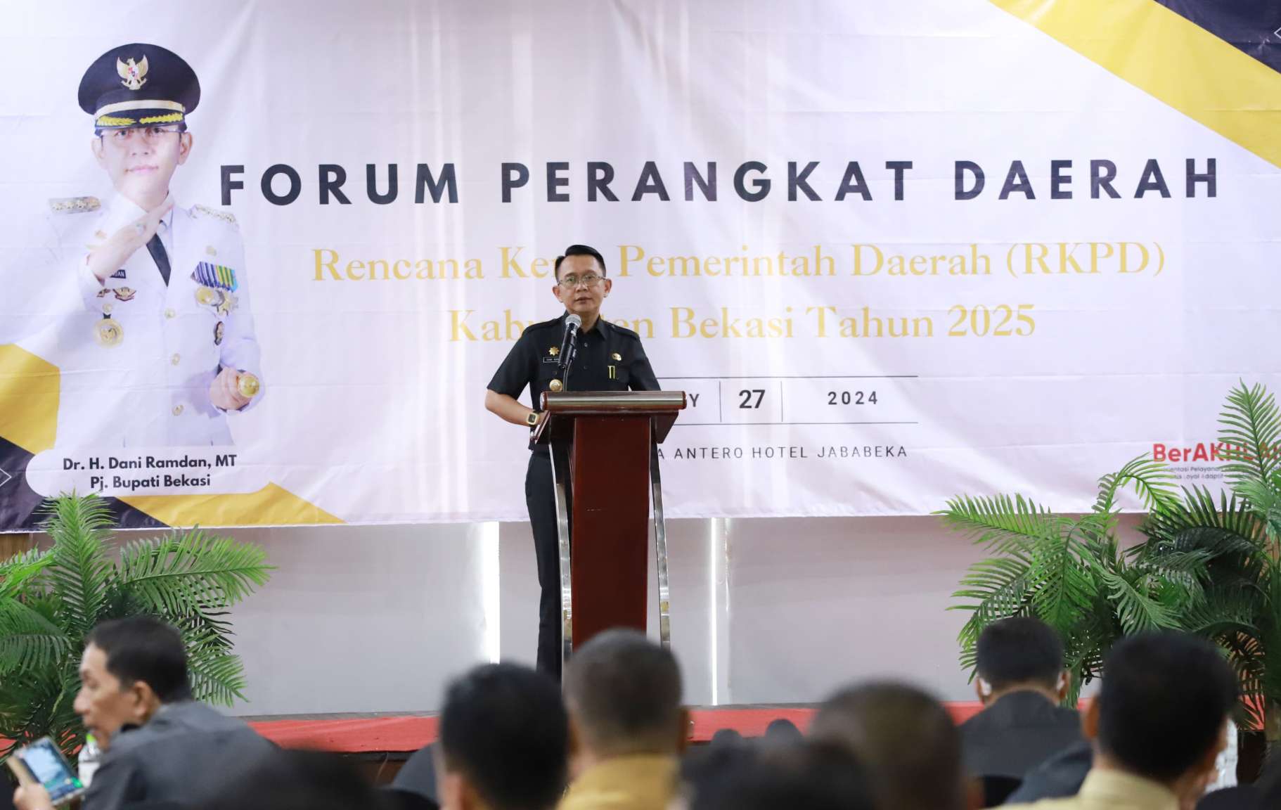 Penurunan Stunting dan Kemiskinan Ekstrim Prioritas 2025 Pemkab Bekasi ... Penurunan Stunting dan Kemiskinan Ekstrim Prioritas 2025 Pemkab Bekasi ...